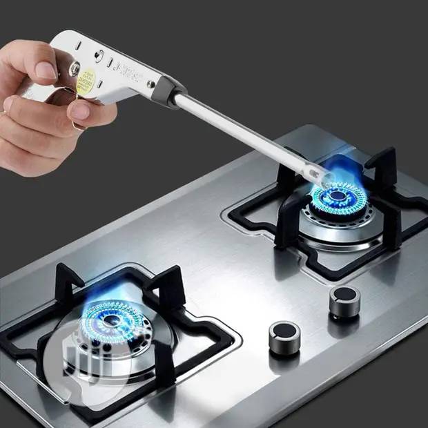 Gas cooker igniter store